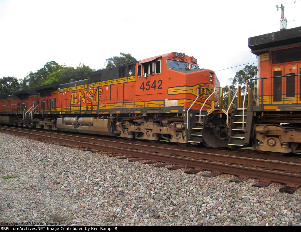 BNSF 4542